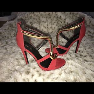 Qupid | Shoes | Qupid Red And Gold Heels | Poshmark